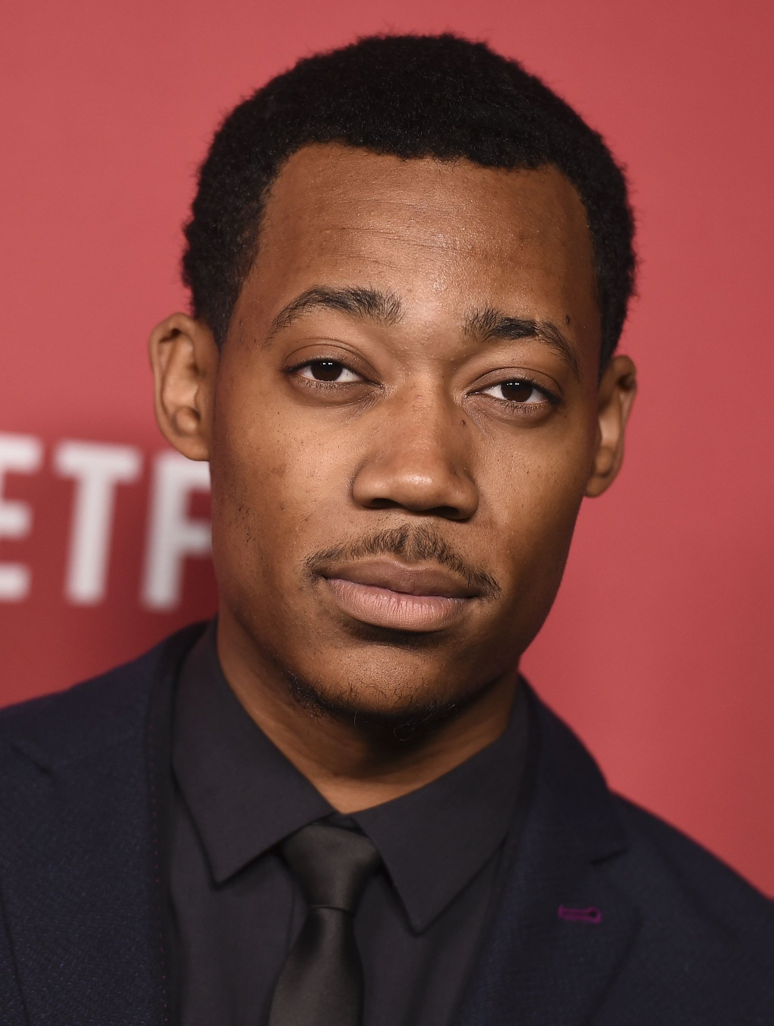 Tyler James Williams Biography: Complete Guide - Strong Seal